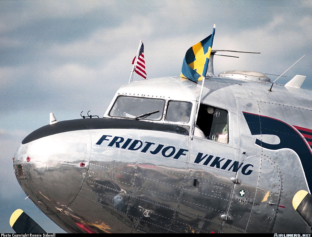 Douglas C-47A Skytrain (DC-3) - Scandinavian Airlines System - SAS ... Douglas C-47A Skytrain (DC-3) - Scandinavian Airlines System - SAS ...