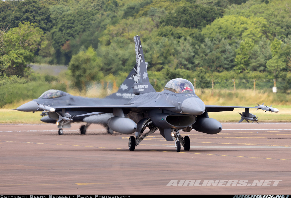Lockheed Martin F-16BM Fighting Falcon - Jordan - Air Force | Aviation ... Lockheed Martin F-16BM Fighting Falcon - Jordan - Air Force | Aviation ...